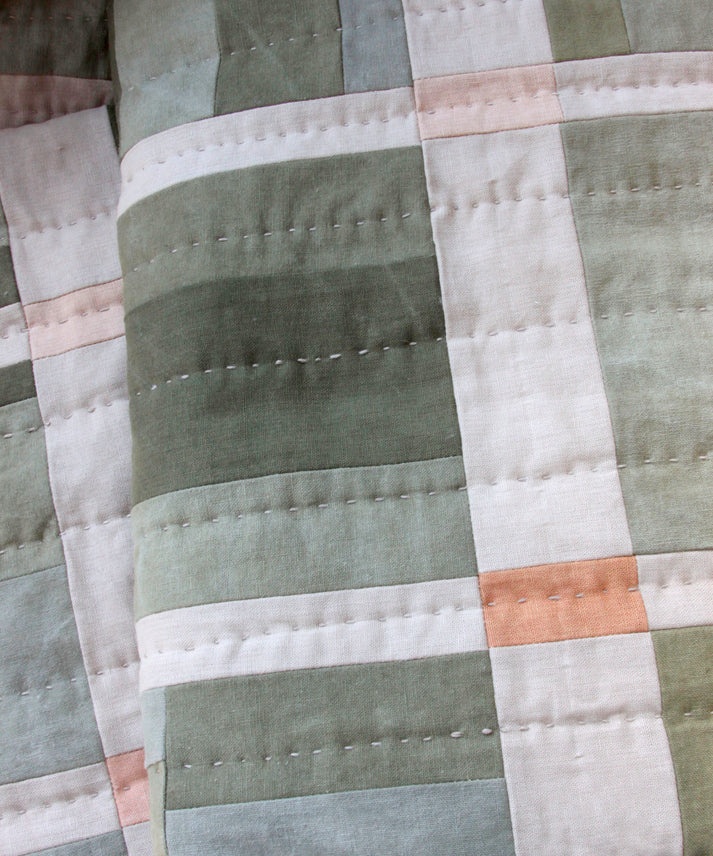 Flora Quilt – Alison Charli Smith